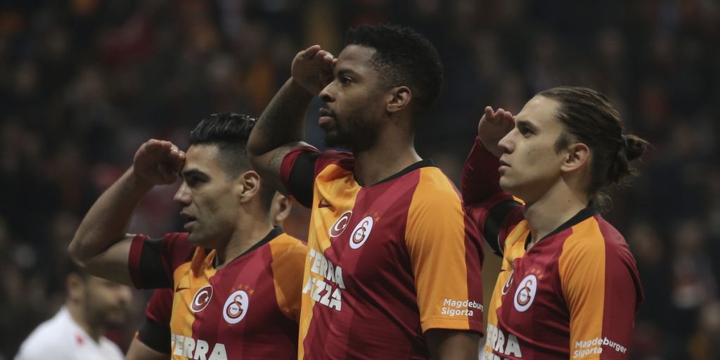 Κρούσματα στη Γαλατασαράι 4 ημέρες μετά την επεισοδιακή άφιξη στην Αθήνα! - Usay.gr