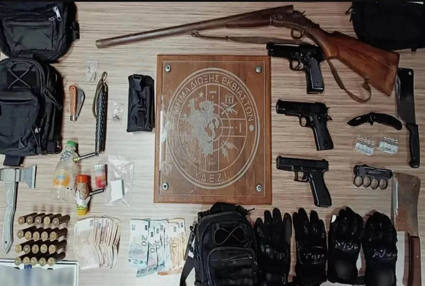 Σπείρα ξυλοκοπούσε θαμώνες νυχτερινών κέντρων - Συμμετείχε και σε ...