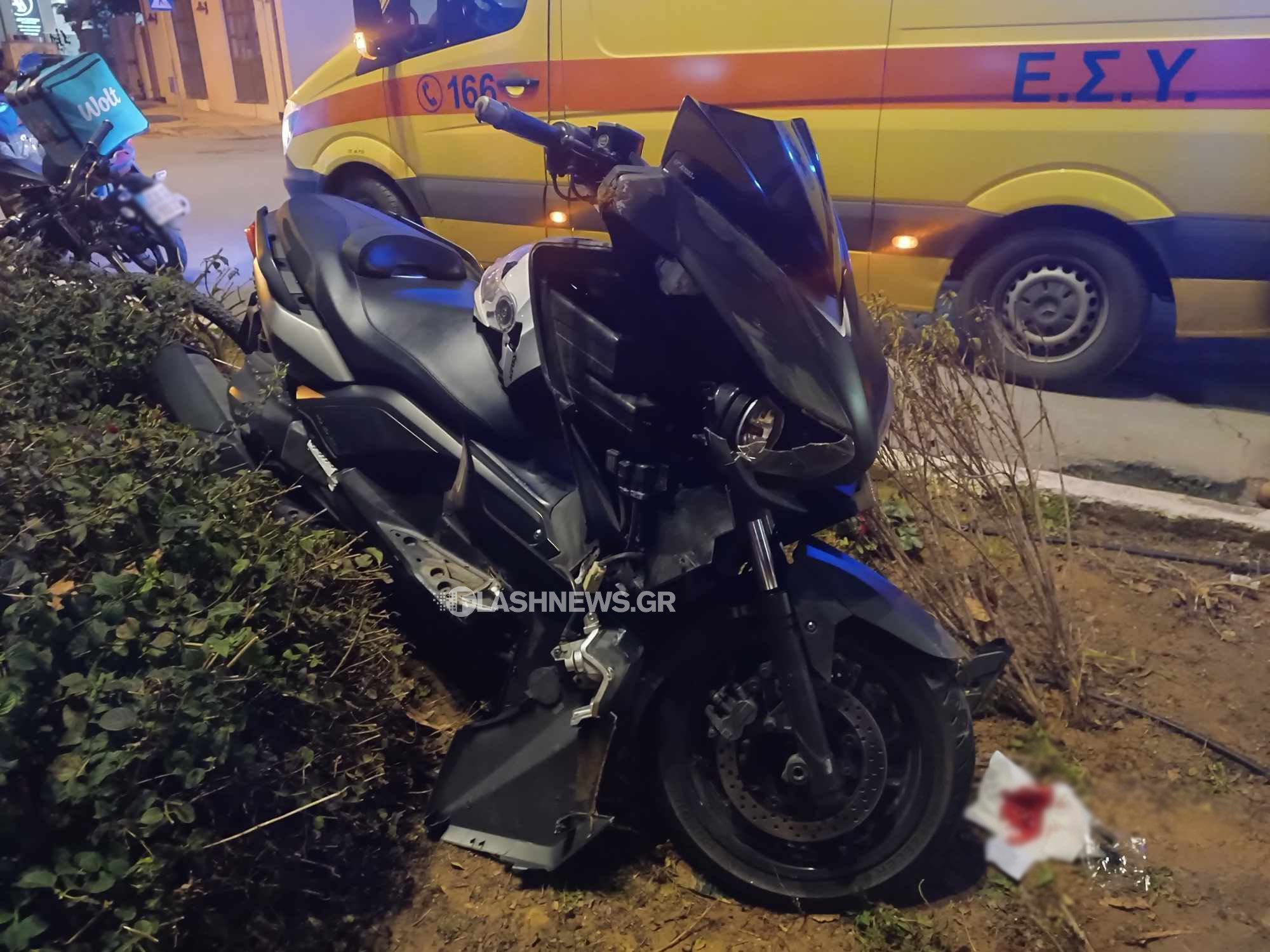 Τραυματίστηκε μοτοσικλετιστής προσπαθώντας να αποφύγει ΙΧ (ΦΩΤΟ) - Usay.gr