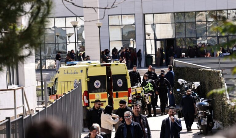 Στάση εργασίας των δικαστικών υπαλλήλων μετά την επίθεση στο πρώην ...